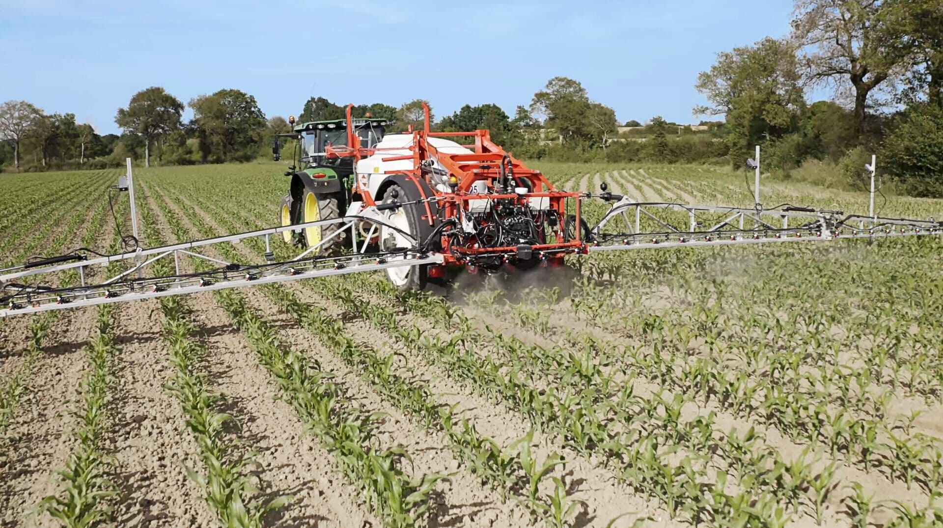 Carbon Bee, pour un désherbage ciblé des adventices - Le Betteravier ...