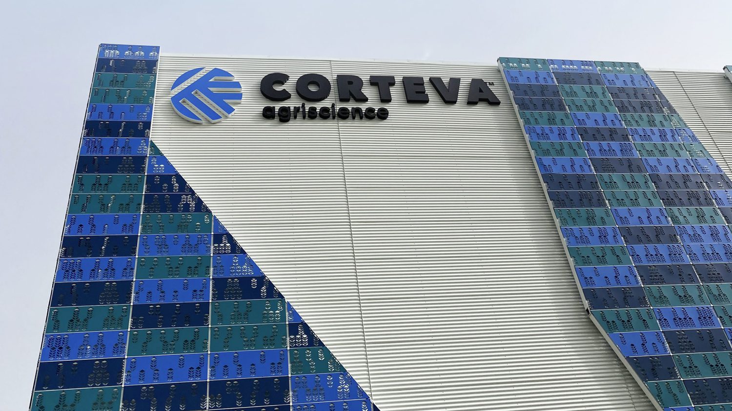 Corteva choisit la France pour son 3ème centre mondial - Le Betteravier ...
