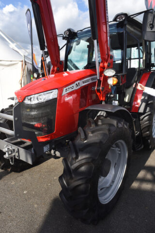 MF 5M : Découvrez les nouveaux tracteurs Massey Ferguson